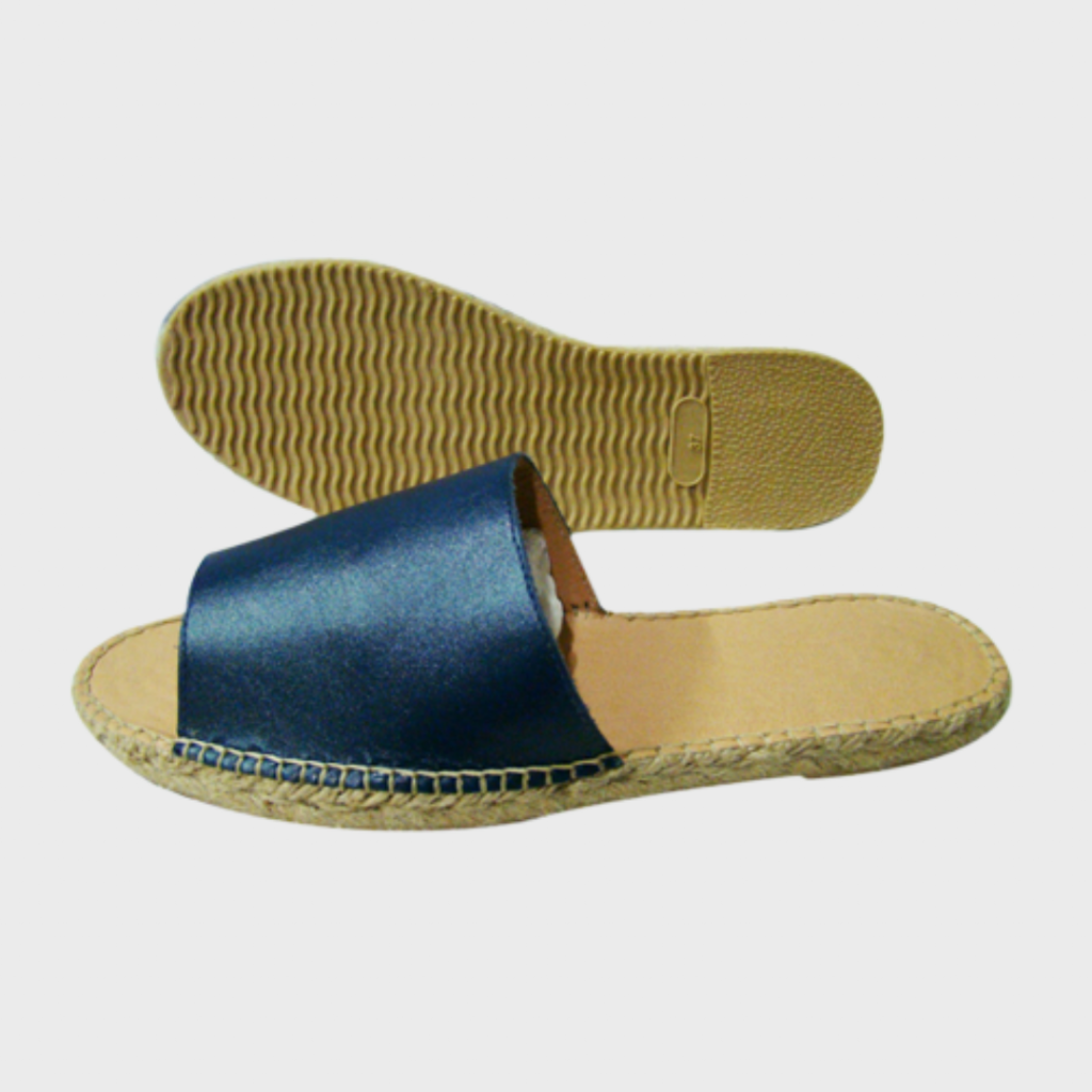 FLAT SLIPPERS – NS FOOTWEAR LIMITED